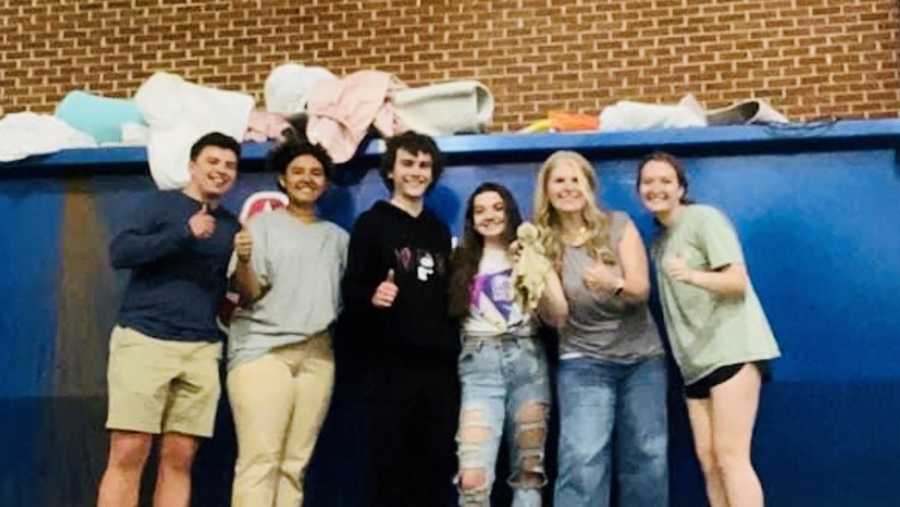 Bama students dumpster dive, find student's lost security blanket