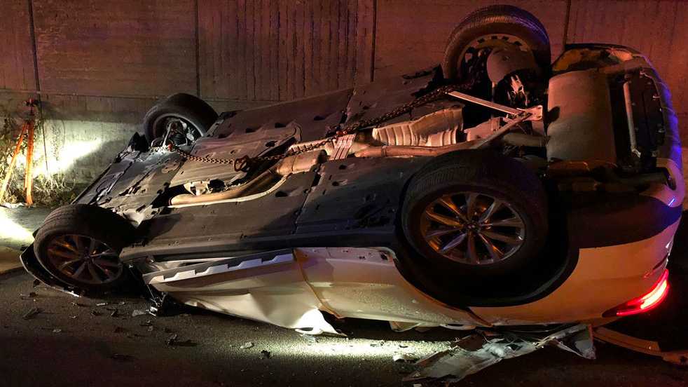 Vehicle flips over median, falls 25 feet onto roof after Chelsea crash
