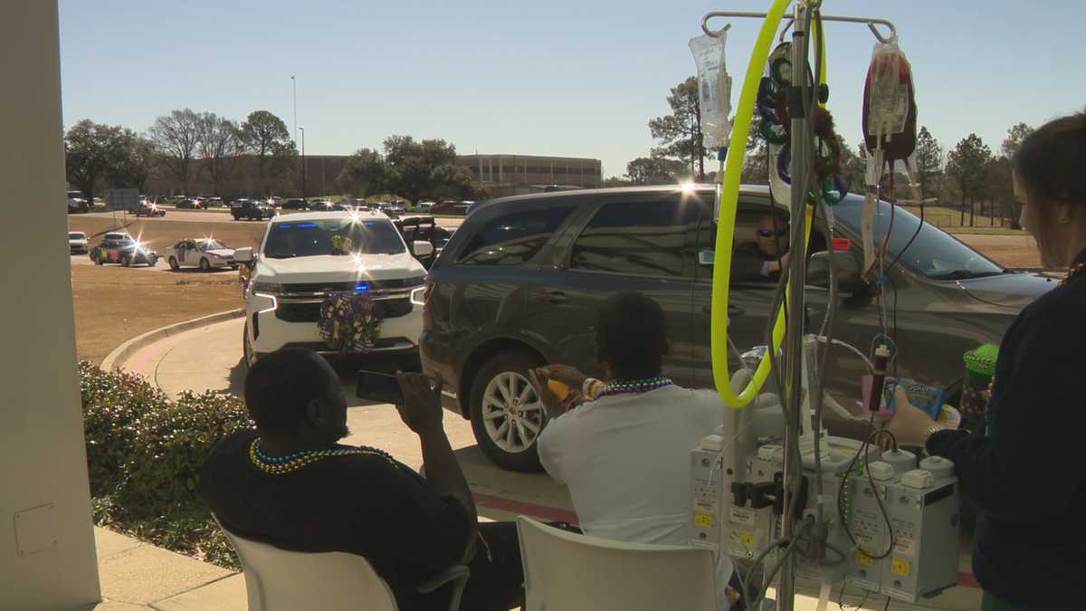 Mardi Gras parade brings joy to Children's of Mississippi Hospital
