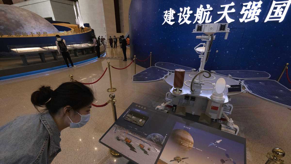 China lands spacecraft on Mars for the first time