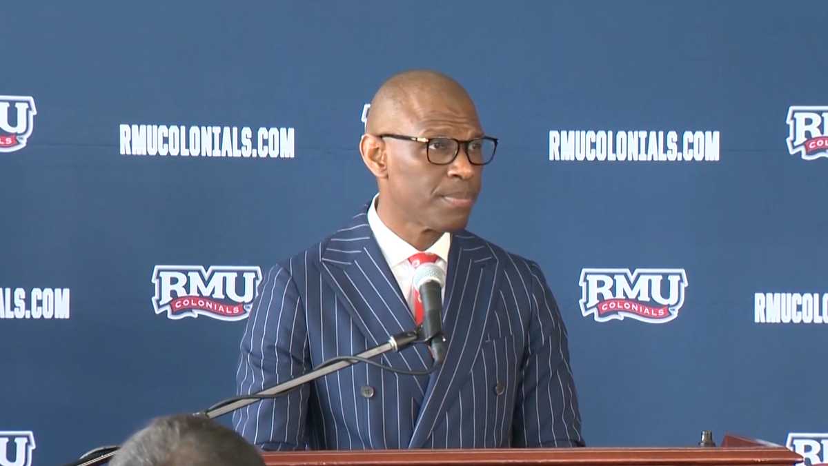 Arizona State hires Robert Morris University president