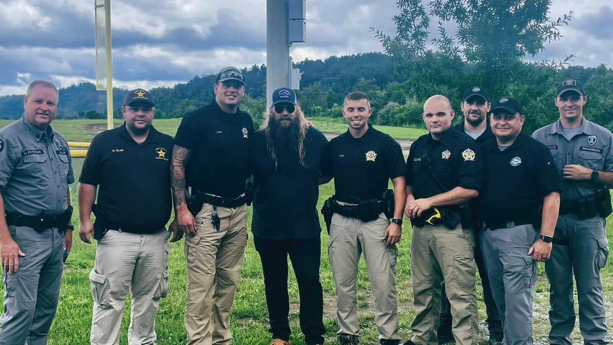 Chris Stapleton, Tyler Childers helping out in eastern Kentucky