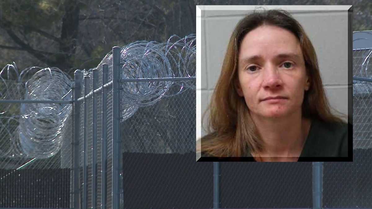 Inmate escapes Racine correctional center