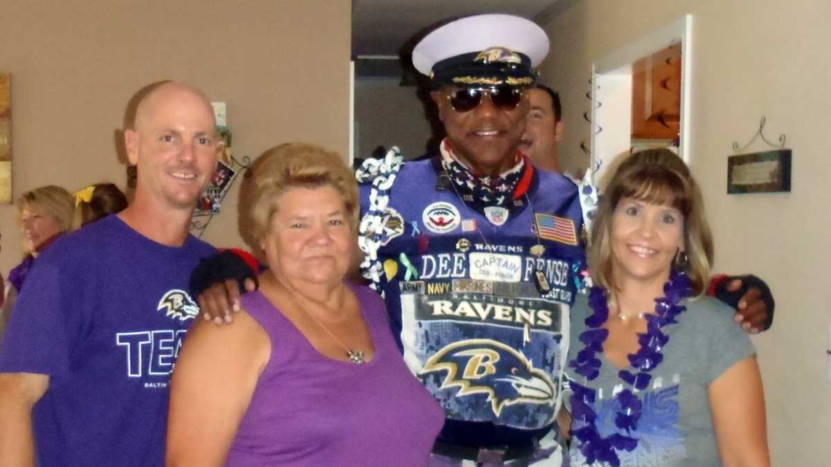 Ravens Flock remembers Captain Dee-Fense | Fan photos