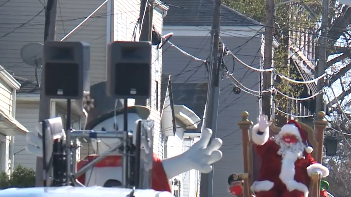 Santa touring Louisville in Christmas Caravan: When he's visiting your ...