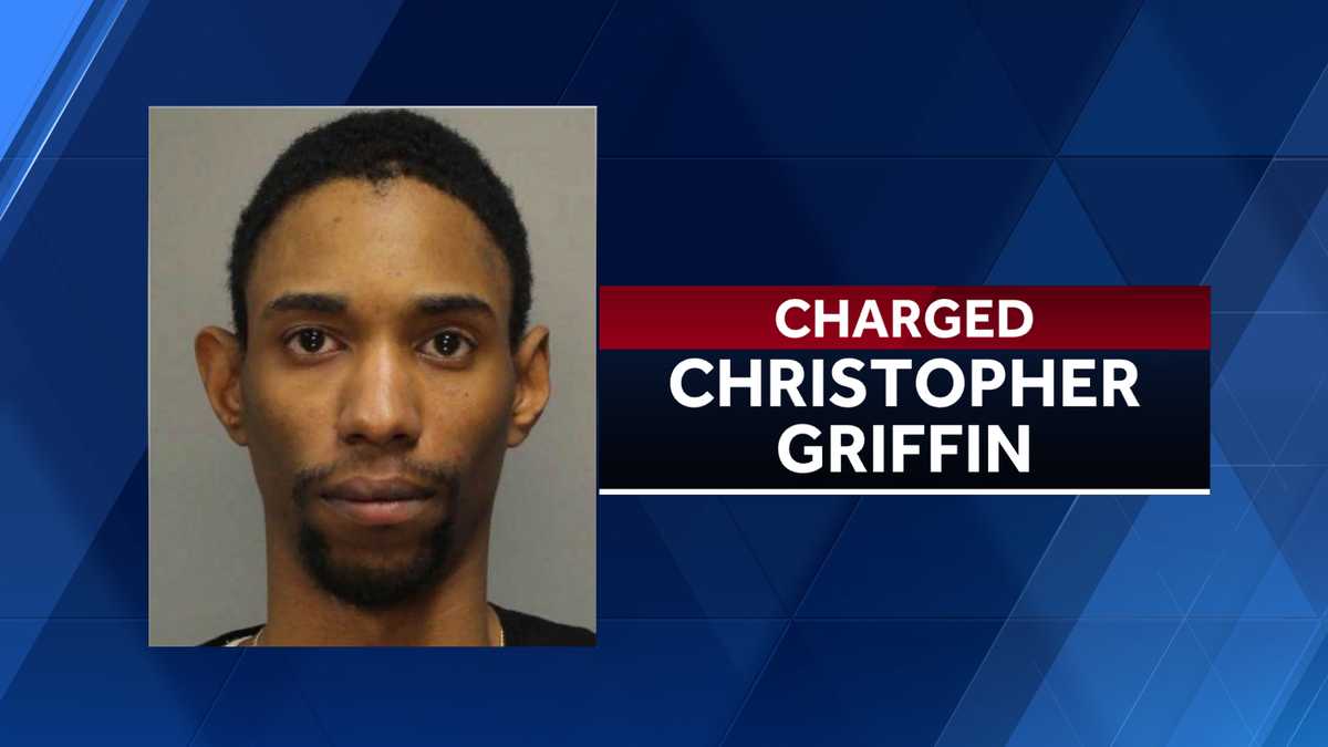 Man accused of choking, punching woman holding his young daughter