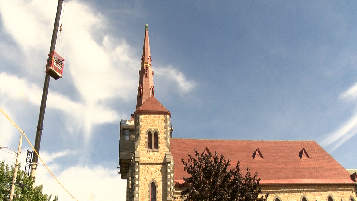 New church steeple erected in Burlington