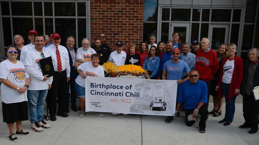 Cincinnati chili parlor owners gather to celebrate food's 100th anniversary
