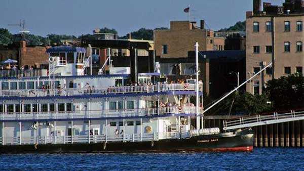 Grand Majestic Riverboat set to debut on Ohio River this Fall
