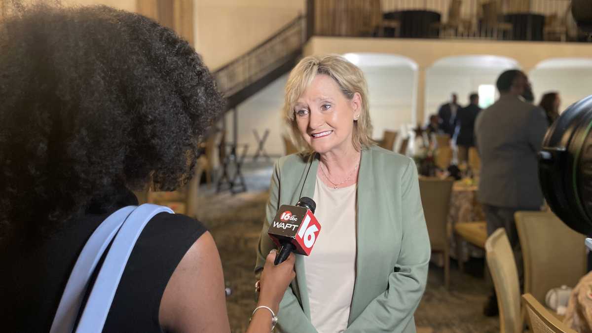 U.S. Sen. Cindy Hyde-Smith hopes to defeat GOP challengers
