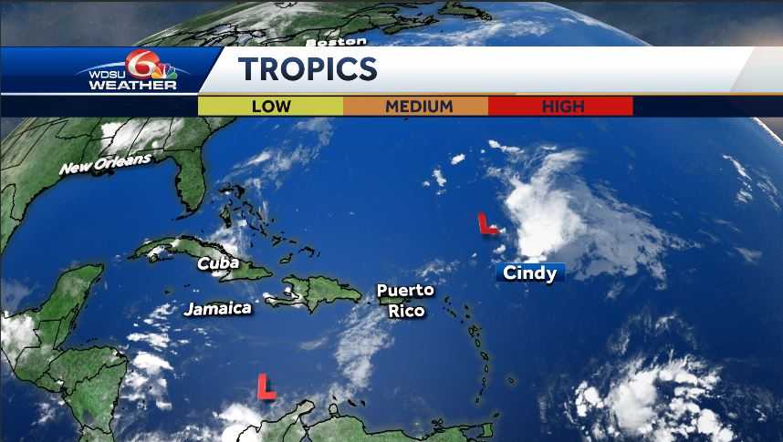 Weakening Broad Area of Storms Track Toward Bermuda