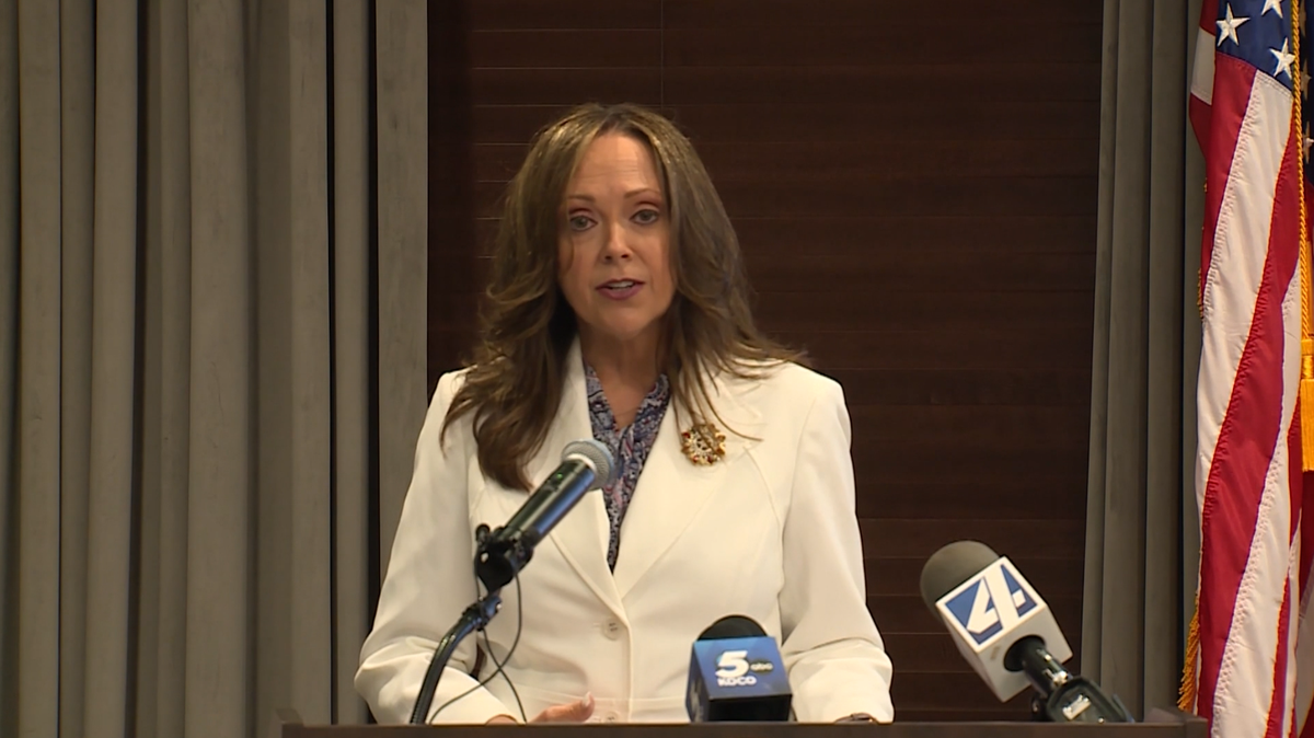 State auditor Cindy Byrd breaks down audit into COVID funds