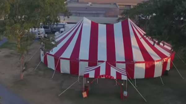 Traveling circus brings old-time magic to Waterfront Park