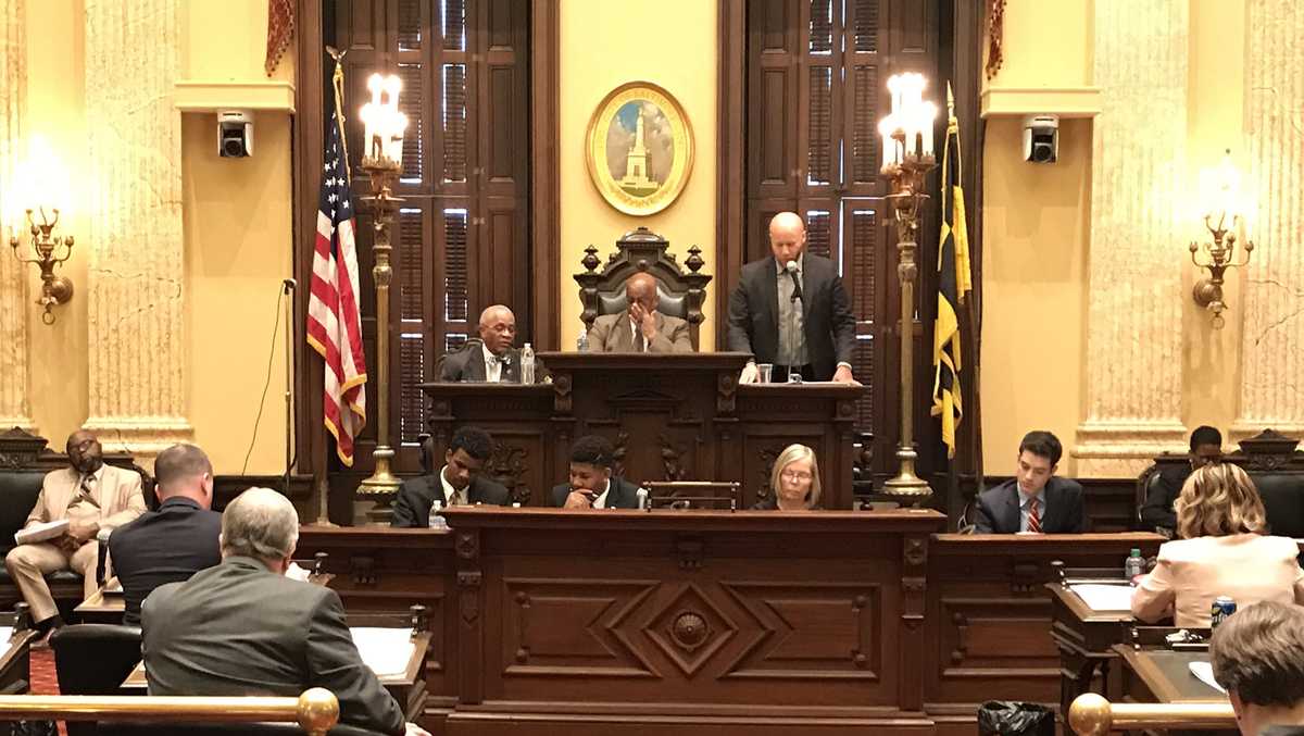 Baltimore City Council approves raising minimum wage to $15 an hour