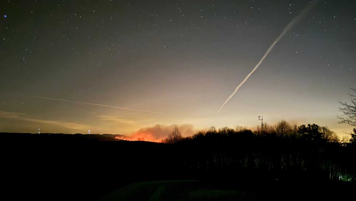 Table Rock fire: New evacuation guidelines in Greenville, Pickens ...