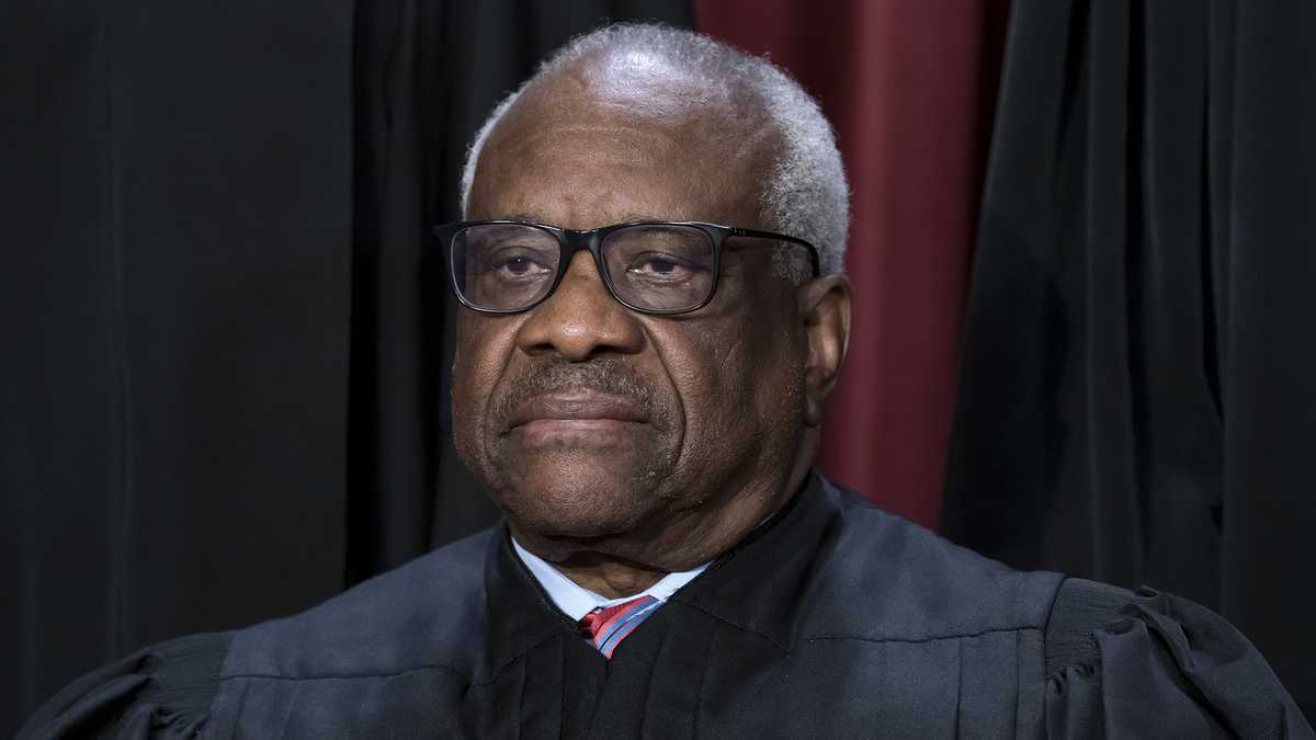 Clarence Thomas reports he took trips on GOP donor's plane