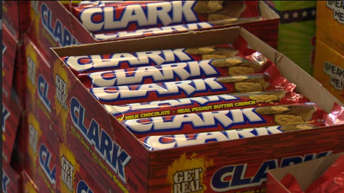 Clark Bar saved from extinction, returning to Pennsylvania