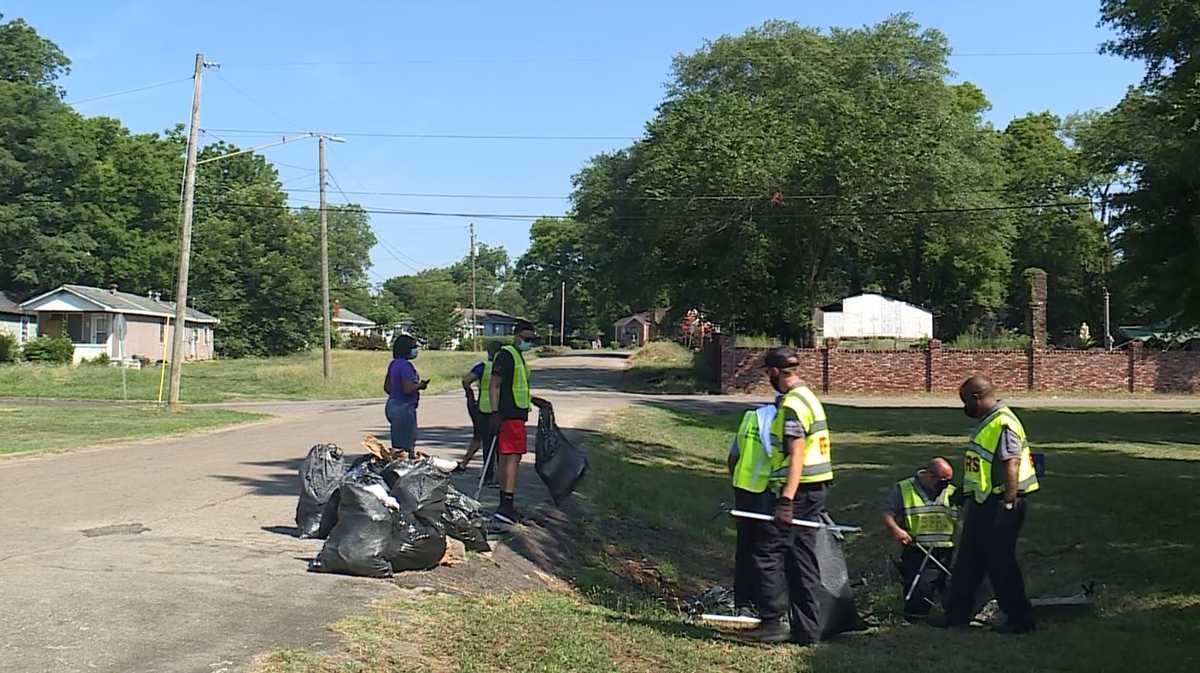 Clean up effort held in the west side of Birmingham Saturday