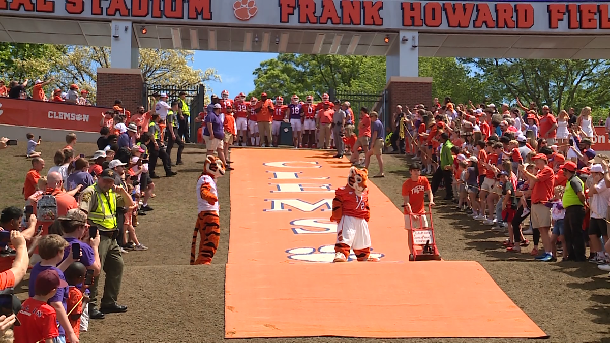 Barnes’ pick-six propels white team to 20-13 victory in Clemson spring game