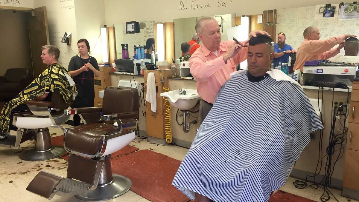 Barber shop closing marks end of era Barber shop closing marks end of era