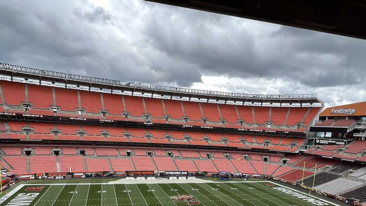 Cleveland Browns stadium renamed Huntington Bank Field