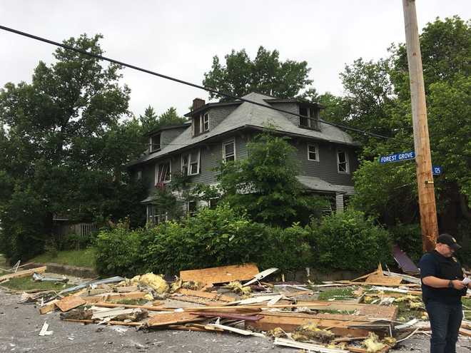 Ohio house explosion leaves 1 dead, 1 critically injured