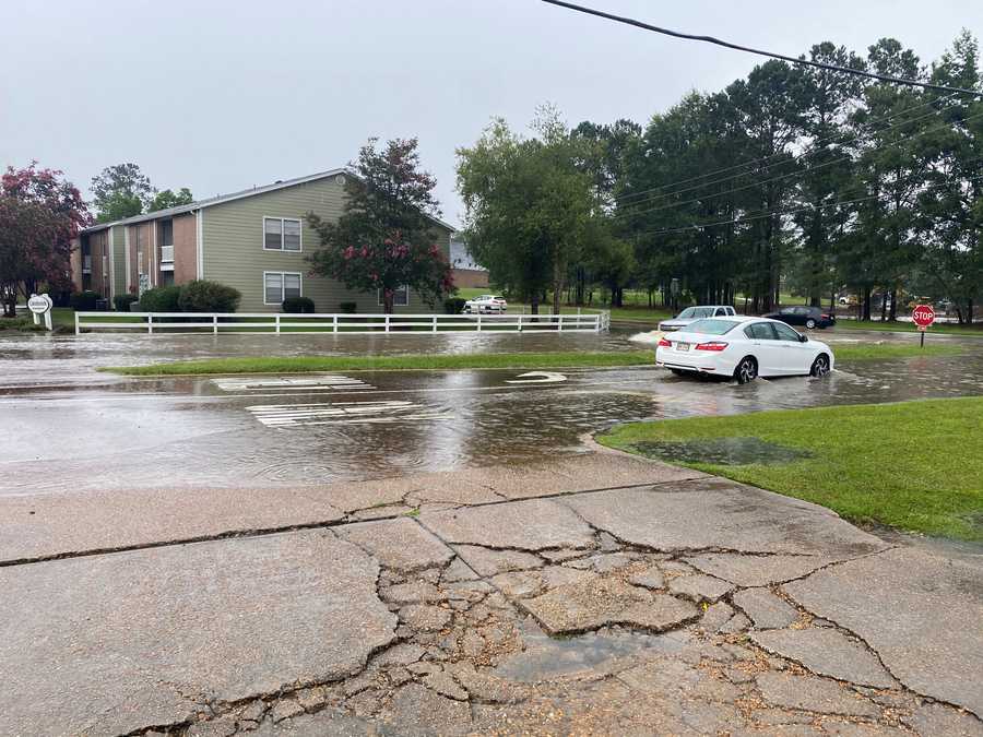 Heavy rain produces flash-flooding in Clinton