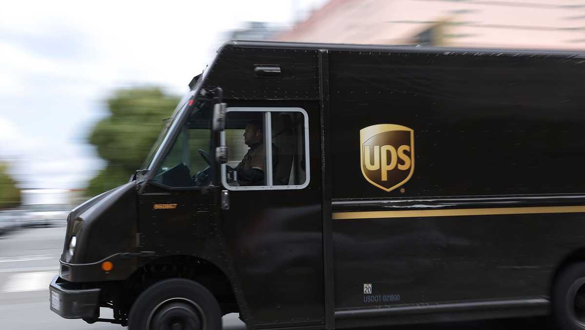 UPS, Teamsters reach deal on key issue in contract talks
