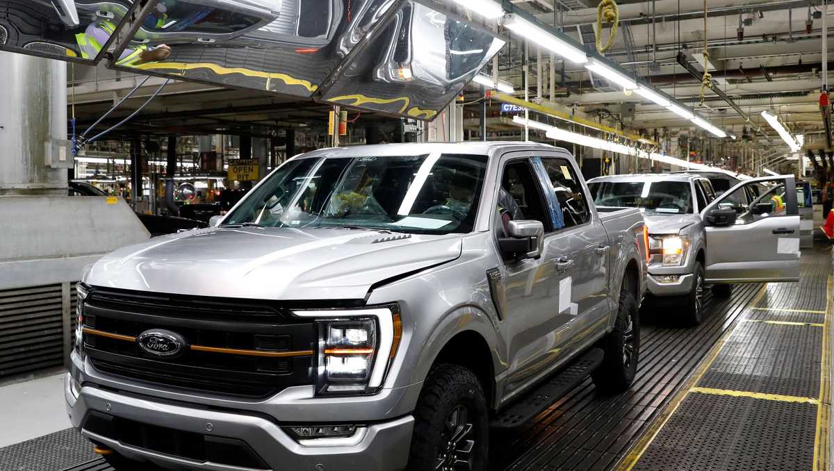 Ford recalls more than 112,000 F-150s for roll away risk