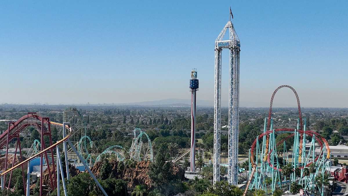 Six Flags, Cedar Fair merge