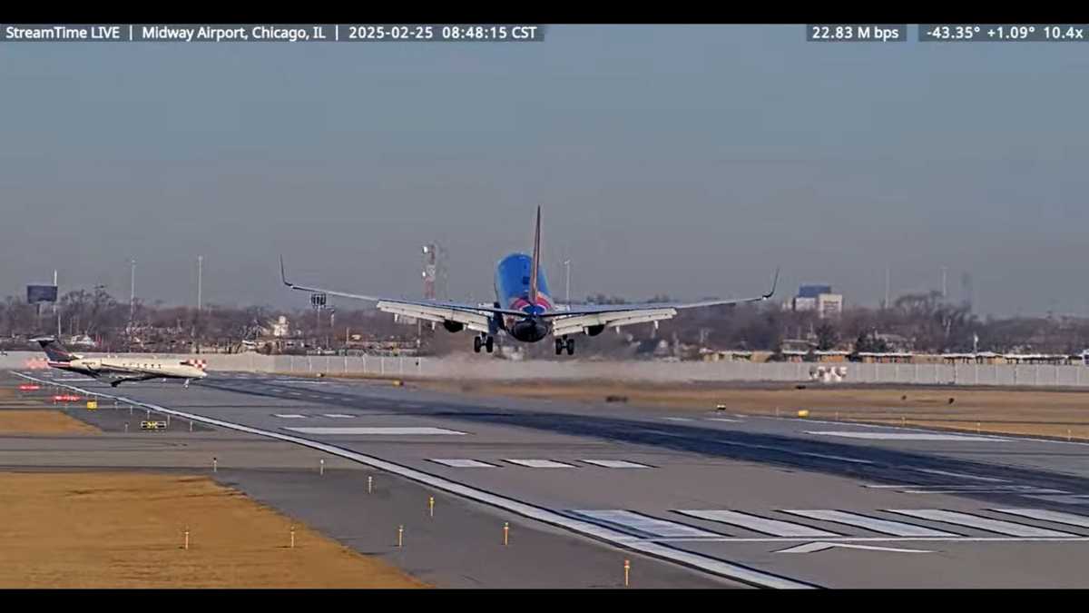 VIDEO: Southwest plane and private jet experience close call at Chicago ...