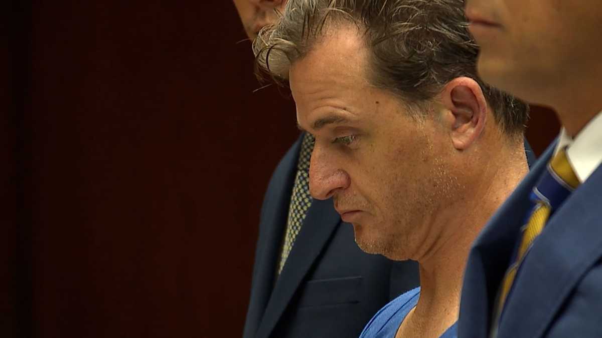 Doctor charged in Hawaii attempted murder case