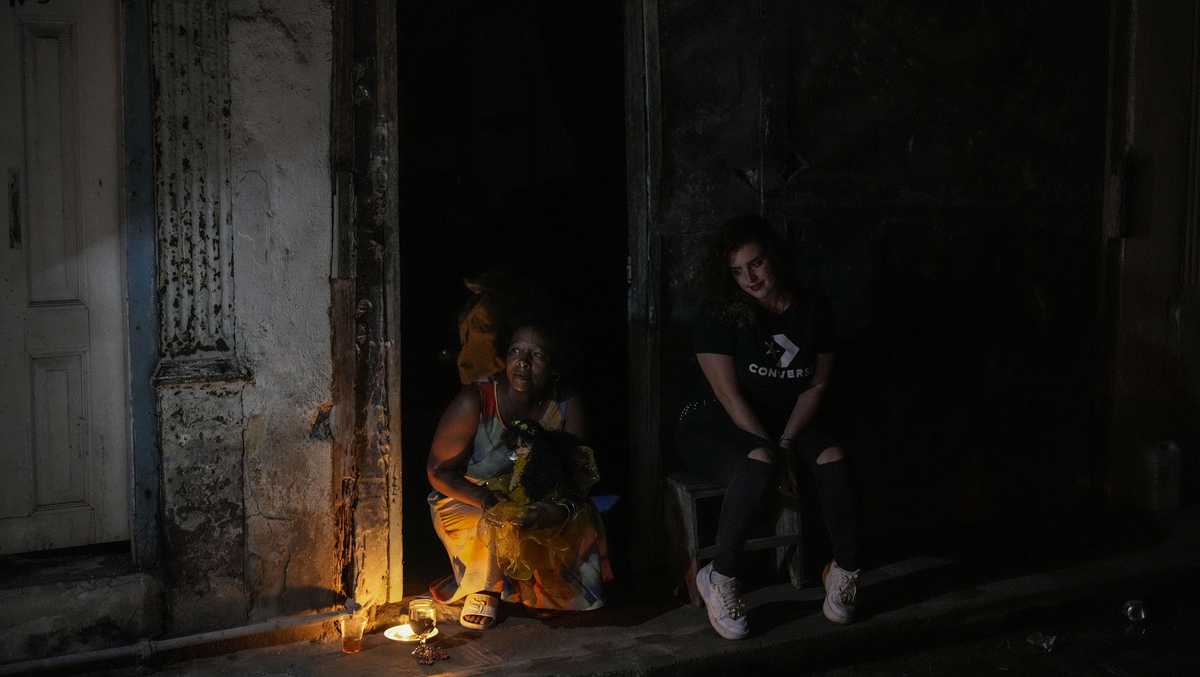 Cuban power grid collapses for fourth time as hurricane arrives