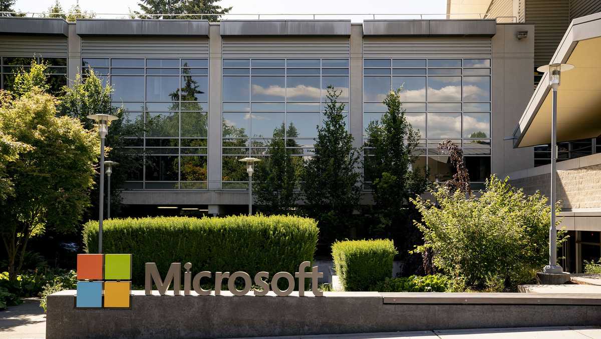 FTC opens wide-ranging antitrust probe into Microsoft