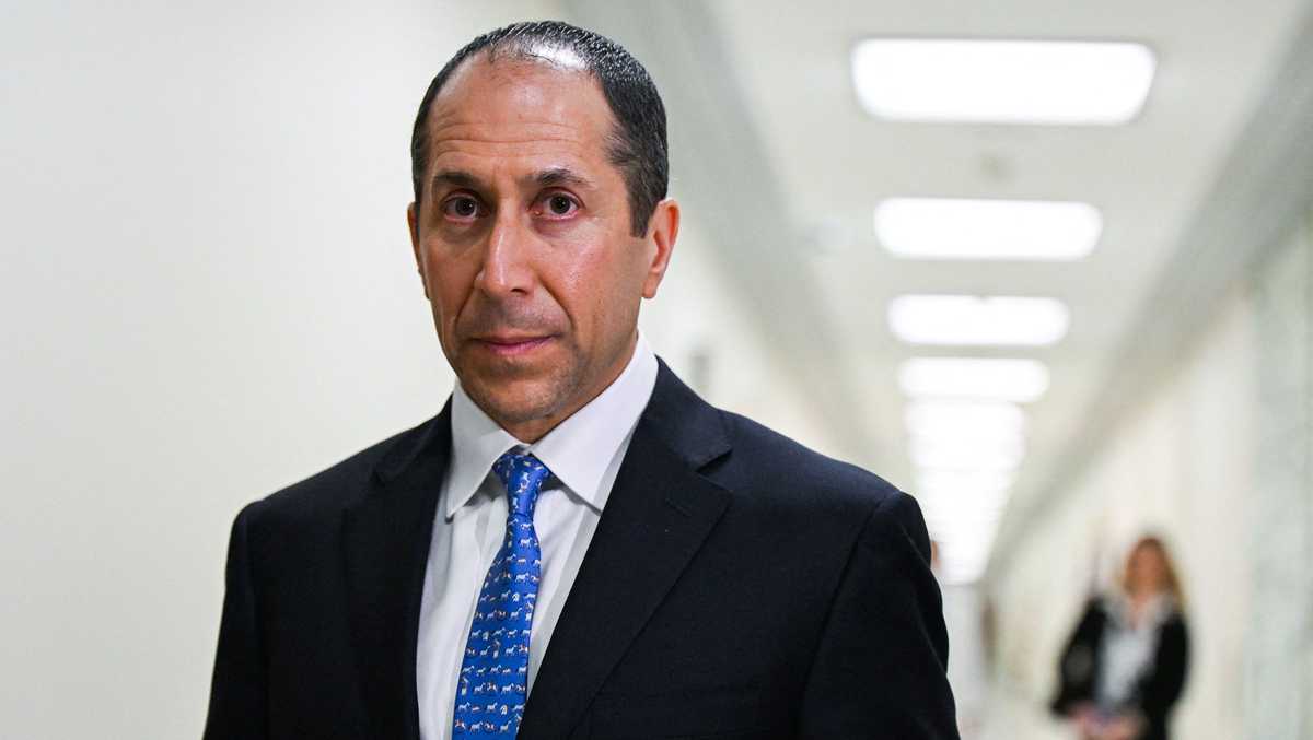 Epstein accountant Richard Kahn questioned by Congress
