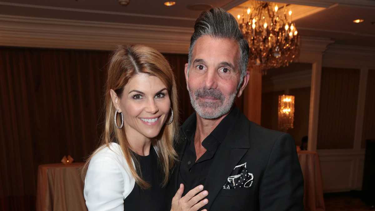 Lori Loughlin and Mossimo Giannulli separate