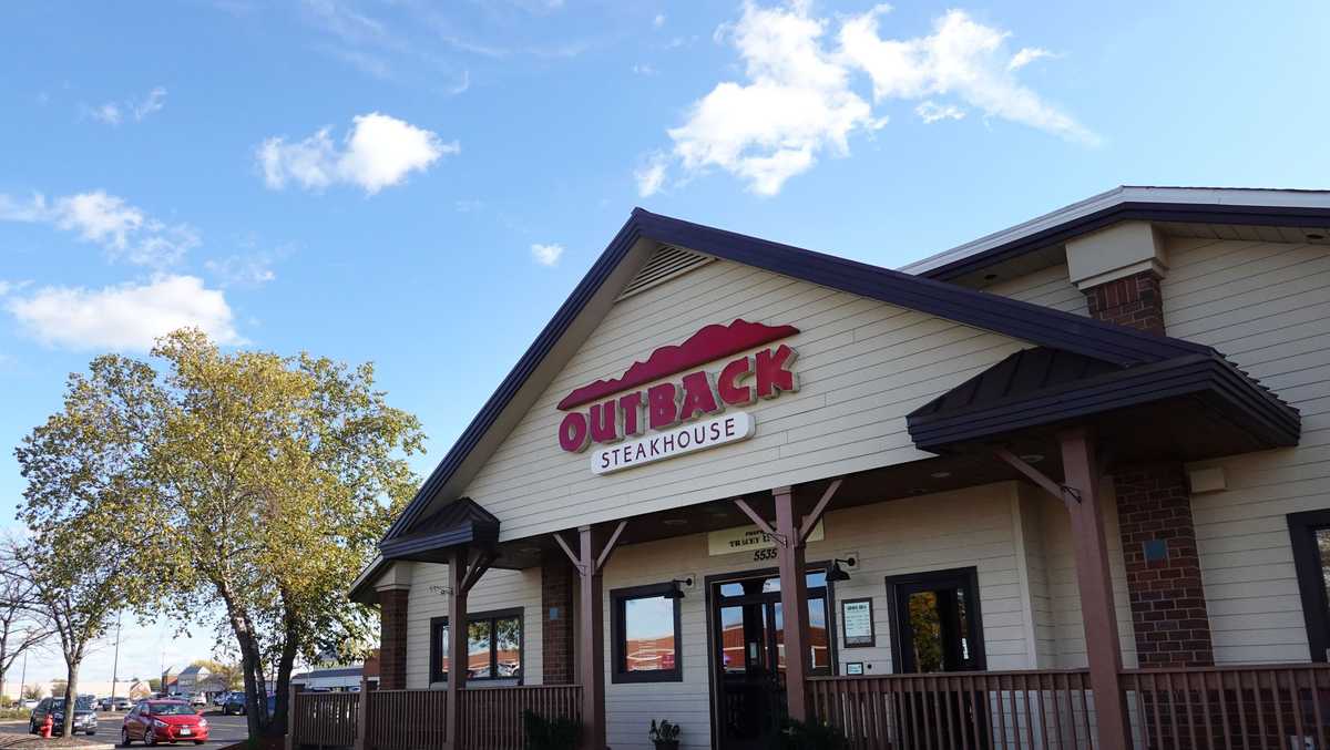 Outback’s parent company abruptly closed 21 restaurants