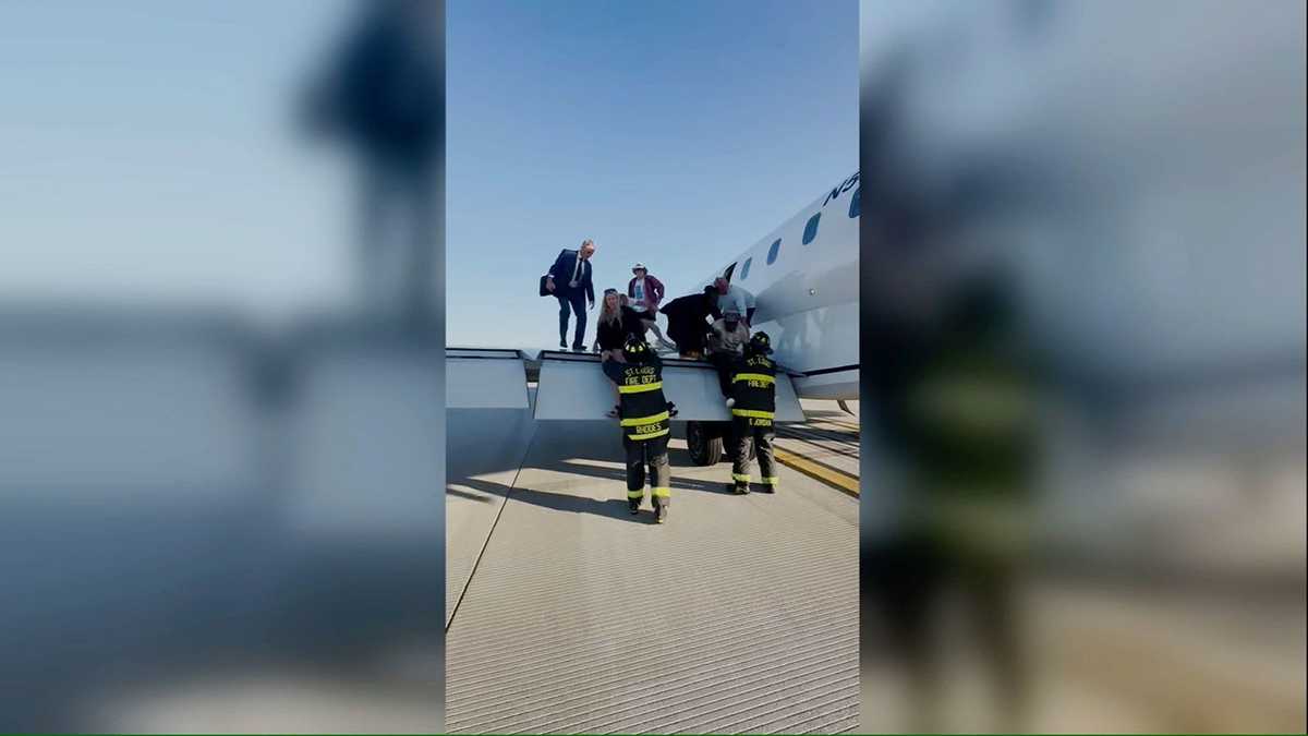 FAA investigates smoke incident on United Express flight
