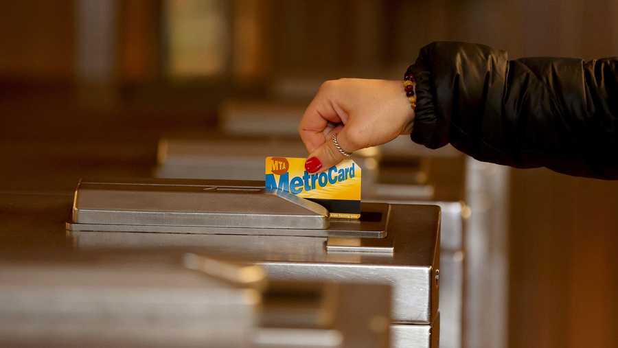 The end of the line: New York City's iconic MetroCard is about to go ...