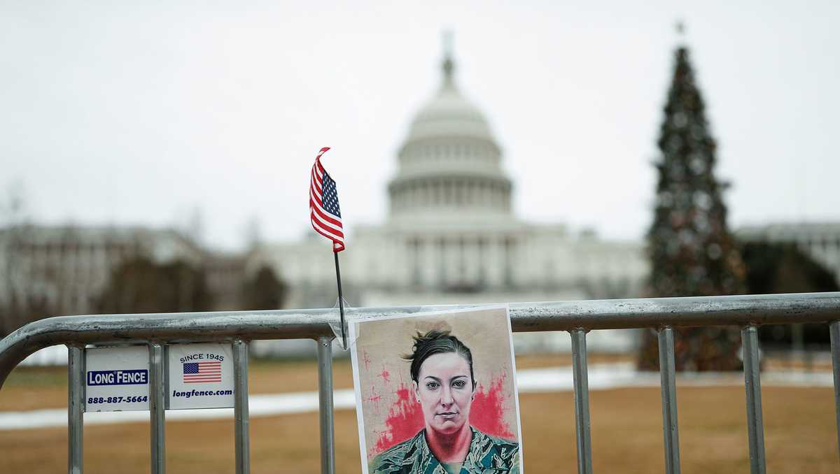 Air Force grants military honors for Ashli Babbitt