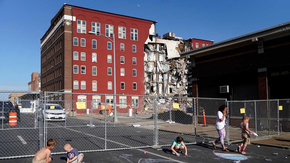 Iowa apartment building collapse: Officials weigh further searches