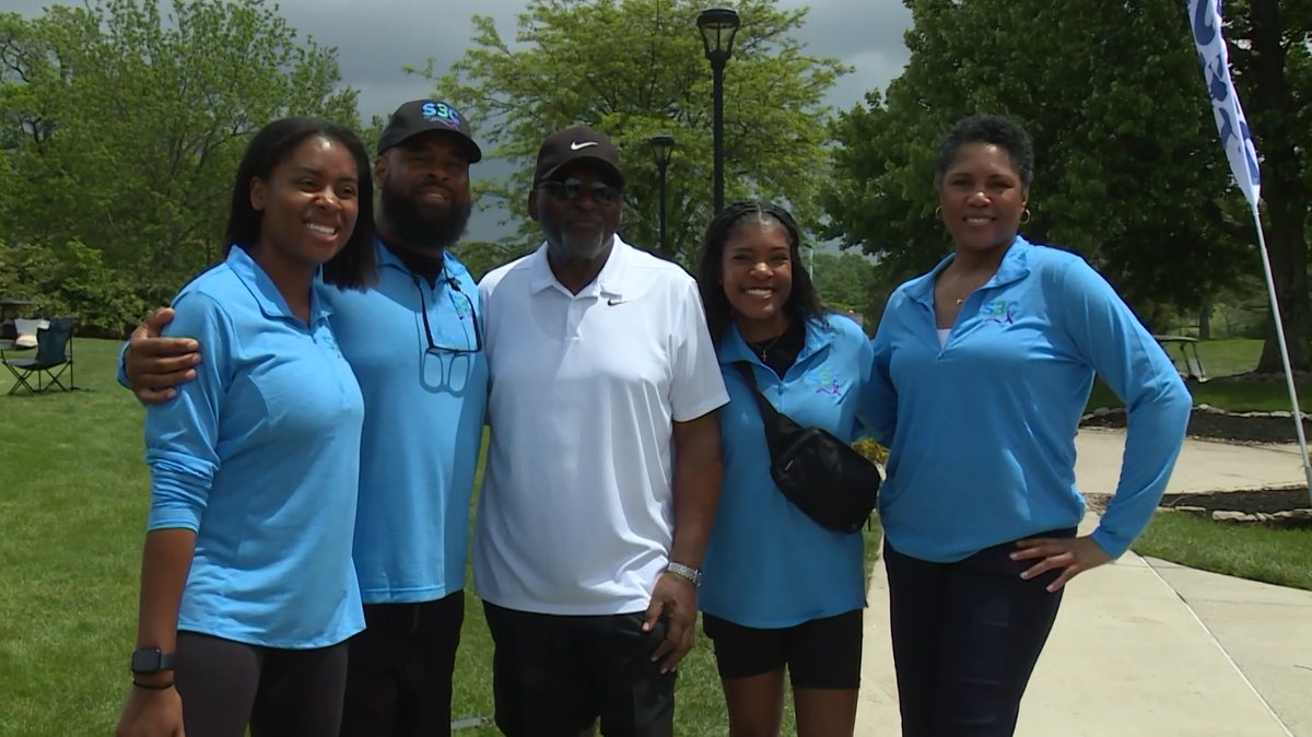 High school football coach receiving kidney transplant from special ...