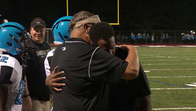 Legendary Woodland Hills football coach resigns after 30 years