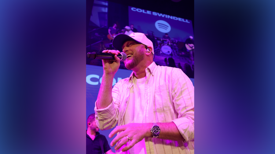 Cole Swindell to play postgame concert at American Family Field