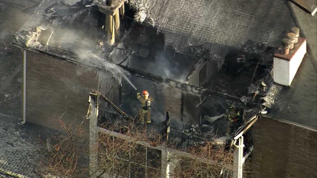 Fire breaks out at condominium complex near Bashford Manor