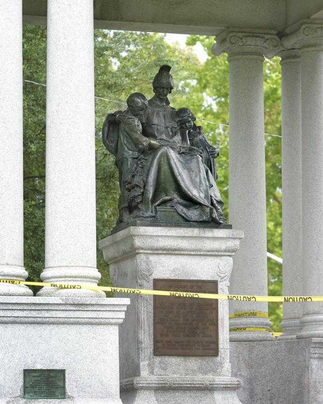 Florida: Confederate monument will stay in park, for now