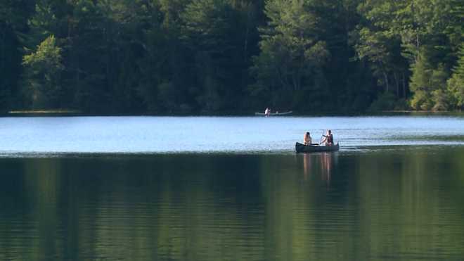 Police: Mass. men victims of separate possible drownings in NH