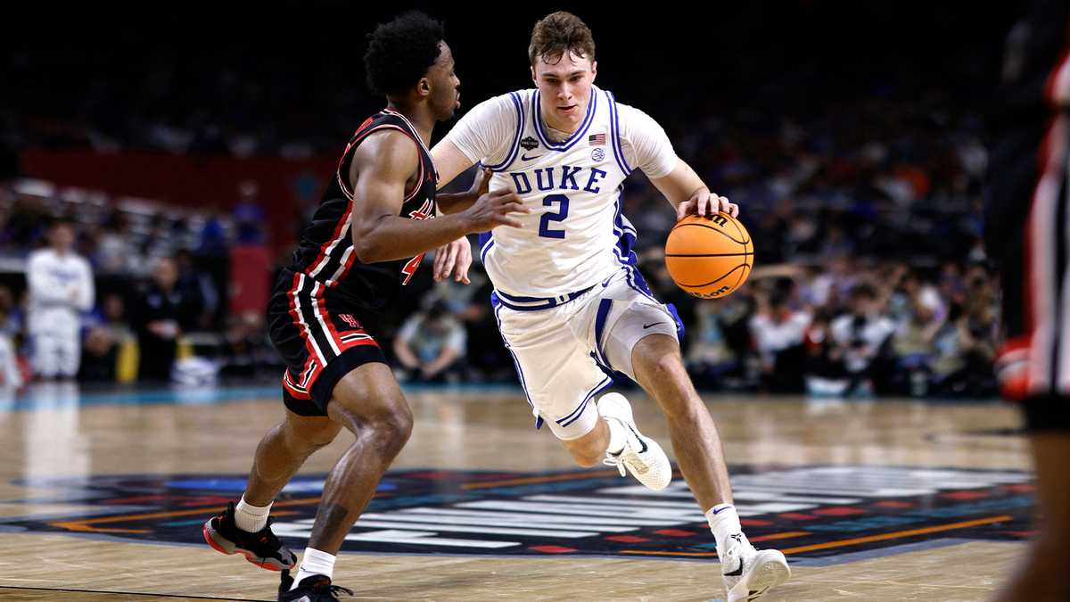 Cooper Flagg, Duke's freshman phenom, wins 2025 Naismith Trophy