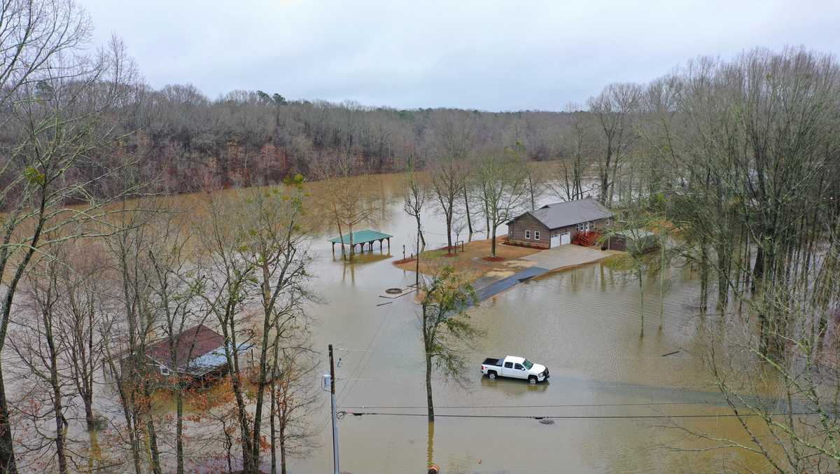 Flood warnings continue, some extended, for Alabama waterways