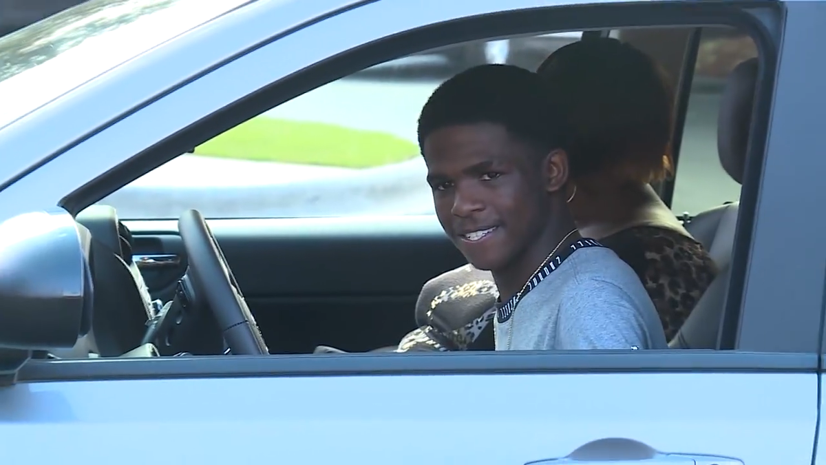 Birmingham teen gets new car after viral graduation photo